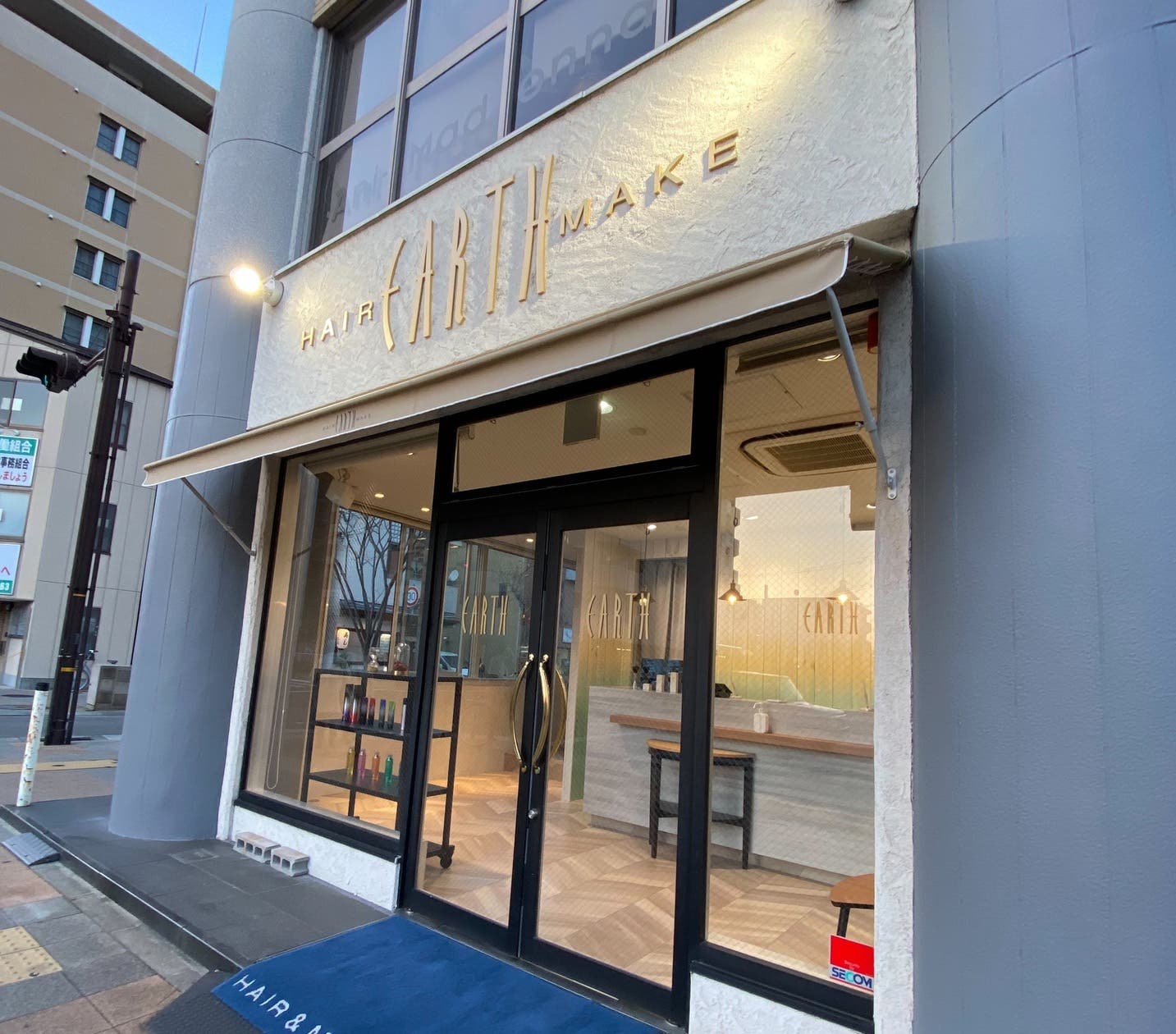 【EARTH 新長田店】カットオープン席★大型サロンに併設されたレンタルサロン✂︎フリーランス/個人練習/美容業に最適♪の写真5