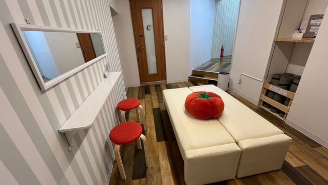 【Cスタジオ】久地駅徒歩2分!キーボードピアノもある穴場的音楽自主練スペース! 150cmの横長デスク、wi-fiも完備!の写真6