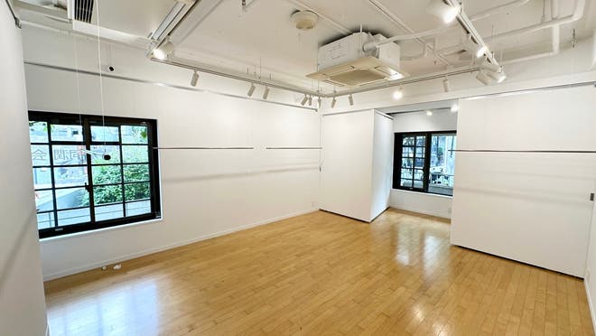 試着室・天吊ハンガーパイプ有:展示会/受注会/ポップアップに最適な表参道ヒルズ同潤館にあるイベントスペースの写真4