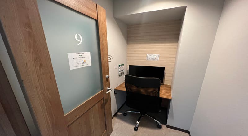 【1名用完全個室／1時間500円】赤坂見附駅から徒歩20秒！＜ブース9＞