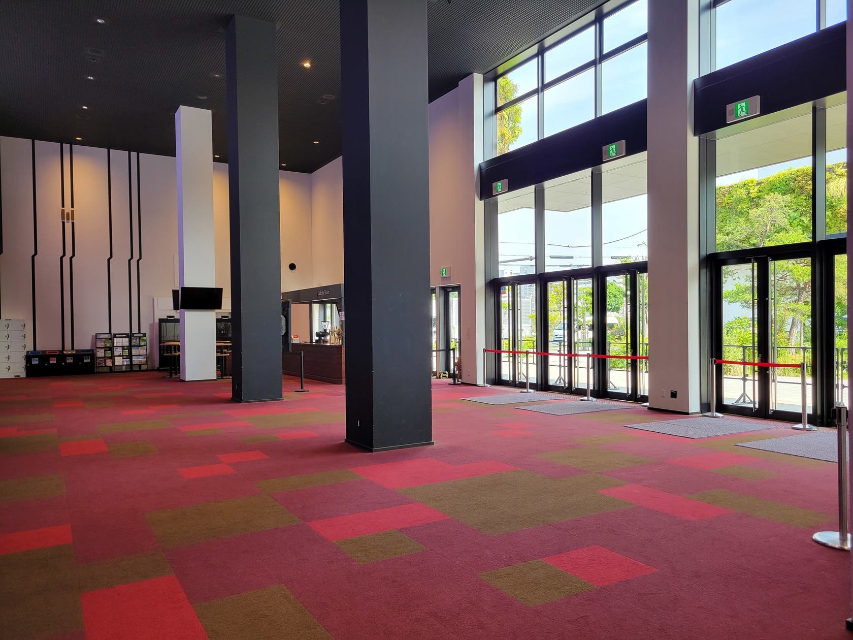 【最寄り駅から徒歩5分】クールジャパンパーク大阪・大ホールのロビーのみ。の写真12