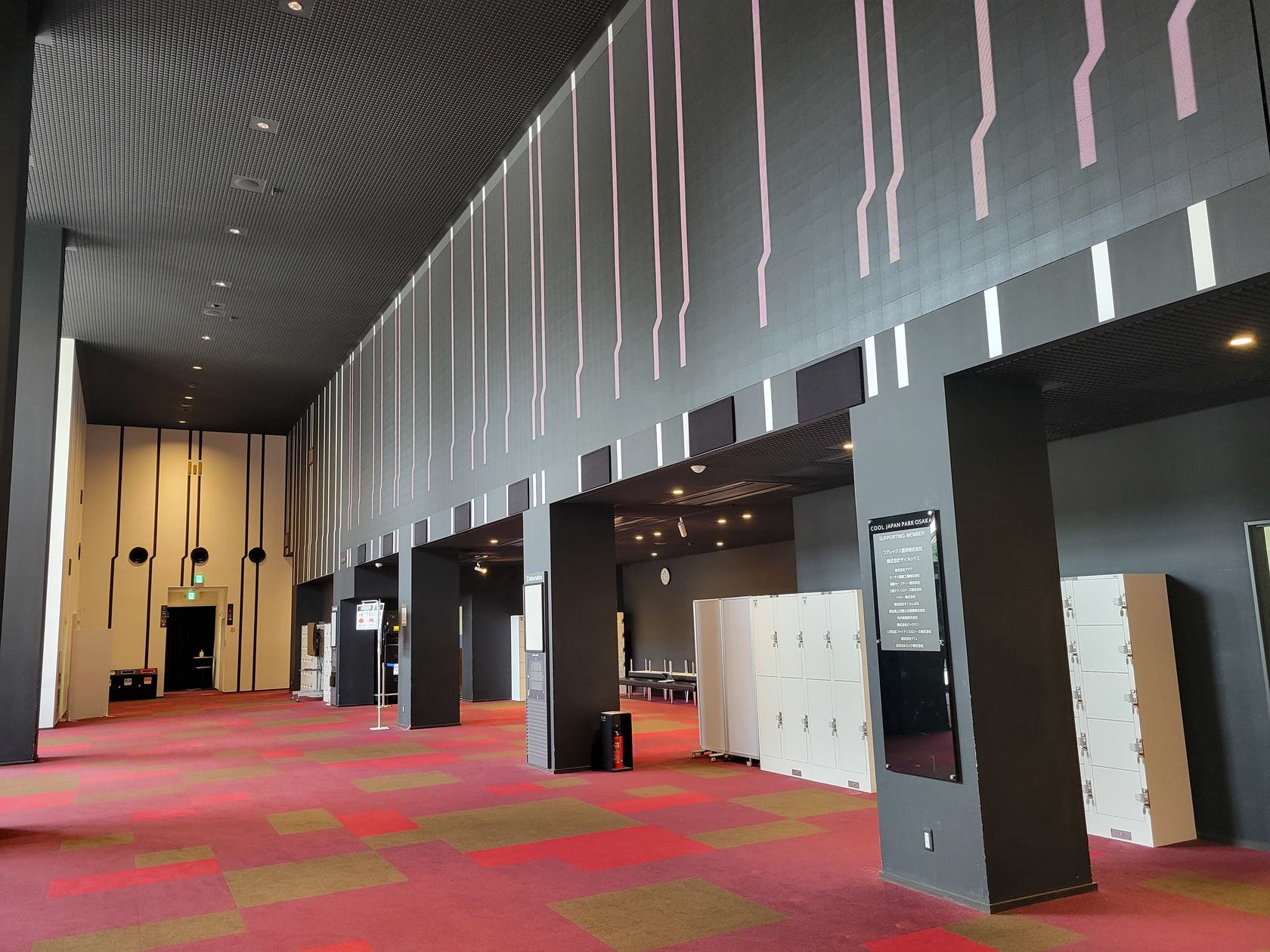 【最寄り駅から徒歩5分】クールジャパンパーク大阪・大ホールのロビーのみ。の写真4