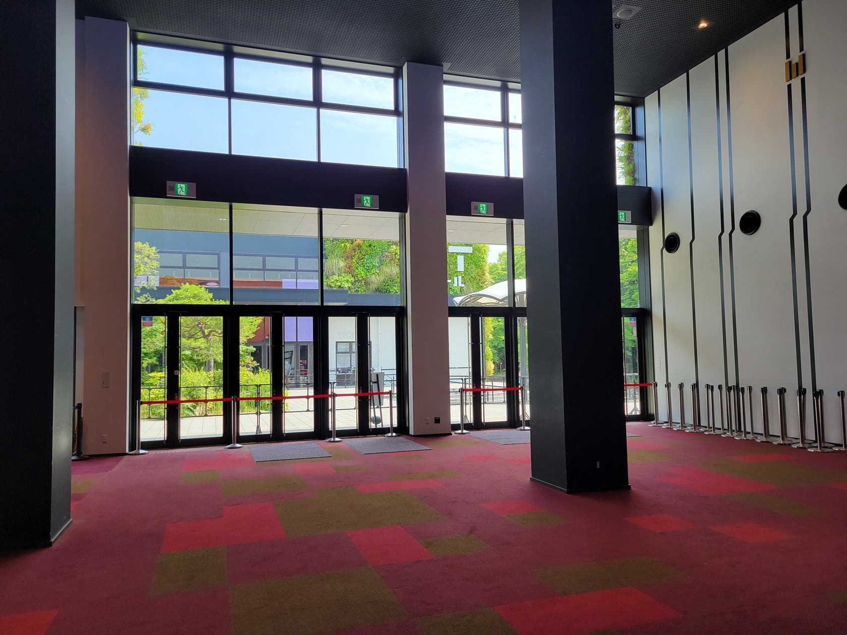 【最寄り駅から徒歩5分】クールジャパンパーク大阪・大ホールのロビーのみ。の写真11