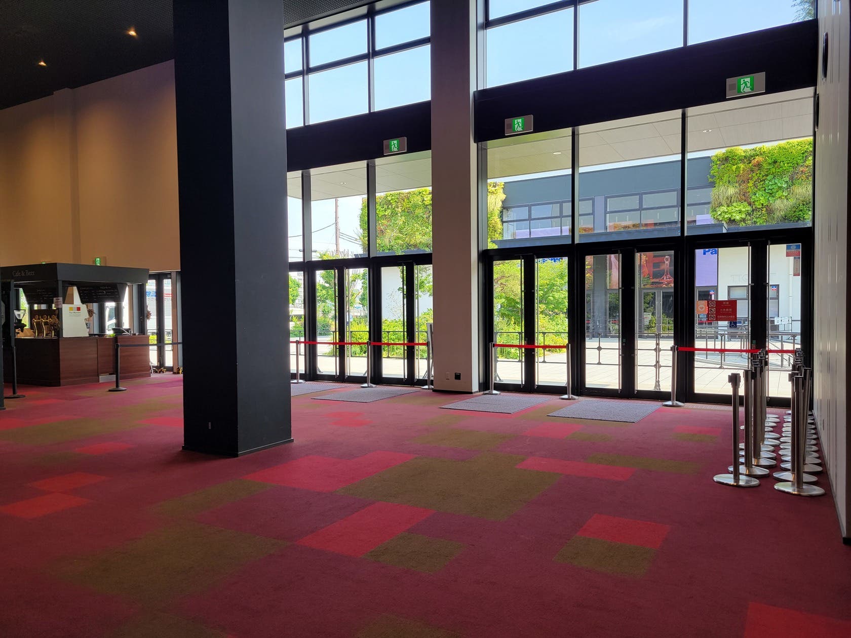 【最寄り駅から徒歩5分】クールジャパンパーク大阪・大ホールのロビーのみ。の写真10