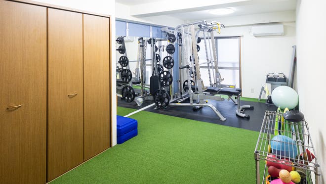 恵比寿駅徒歩2分|完全個室|シャワー|豊富なトレーニング機材|マッサージ台|Wi-Fi|会議室|打ち合わせの写真2