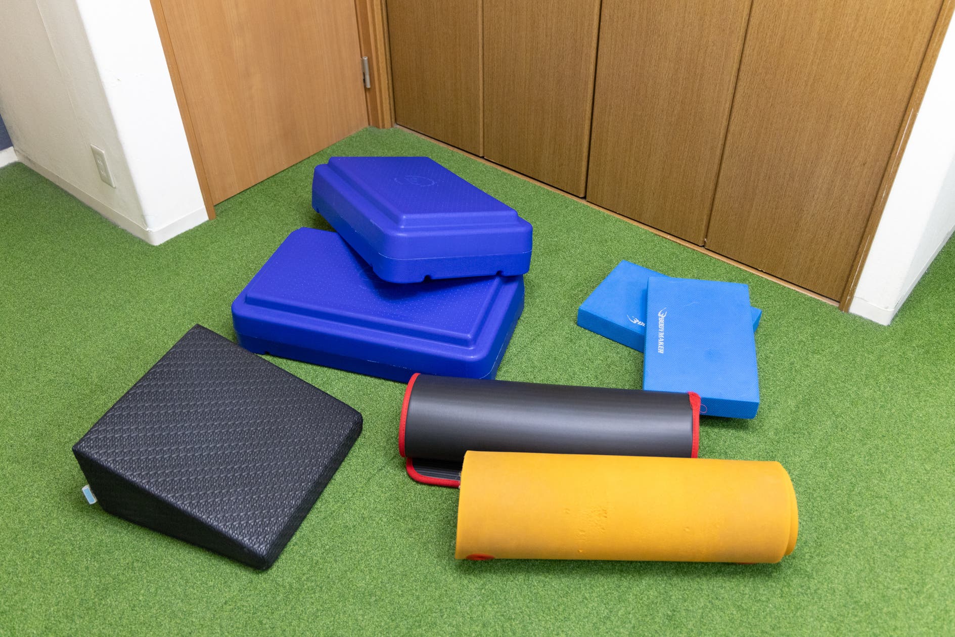 恵比寿駅徒歩2分｜完全個室｜シャワー｜豊富なトレーニング機材｜マッサージ台｜Wi-Fi｜会議室｜打ち合わせの写真6