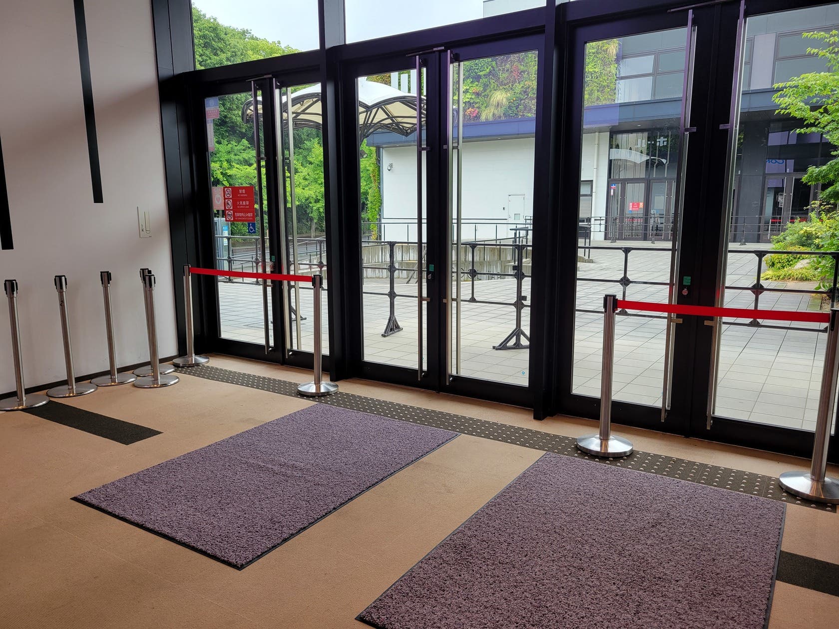 【最寄り駅から徒歩5分】クールジャパンパーク大阪・中ホールのロビーのみ。の写真4