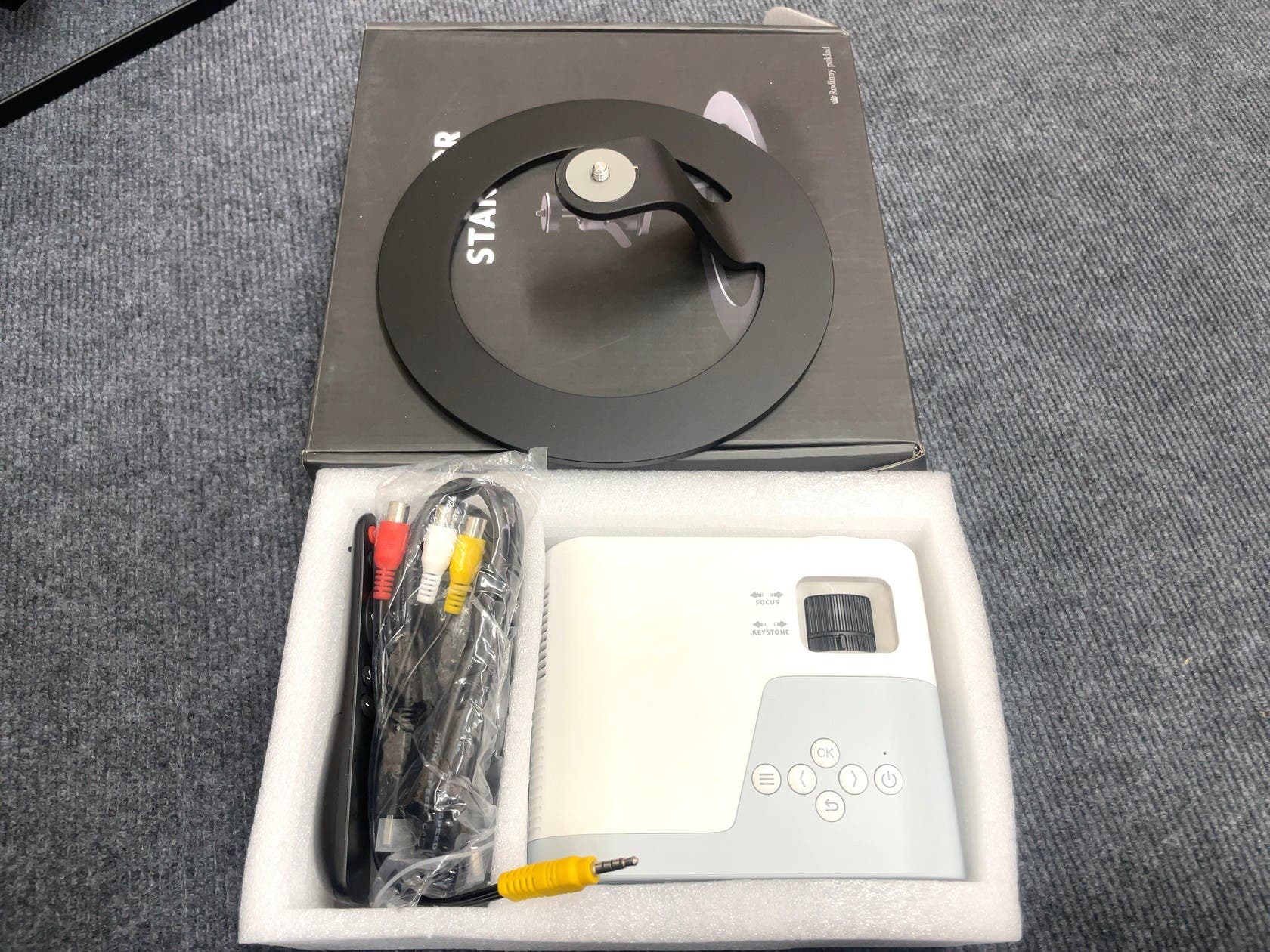 上本町駅徒歩4分！独占ワンフロア貸しで快適！50インチモニター・高速Wi-Fiなど備品も充実！入室前後10分間無料！の写真19