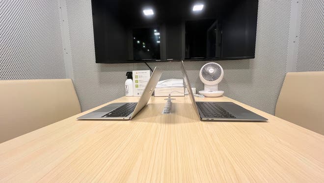 🌟6人までの打ち合わせに最適🌟【渋谷駅徒歩1分|貸し会議室|21PG】完全個室/無料Wi-Fi/電源/55inモニターの写真8
