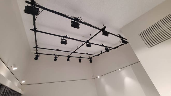 <目黒線西小山駅3分>天井高のスタジオ。照明機材充実。撮影使用可。の写真5