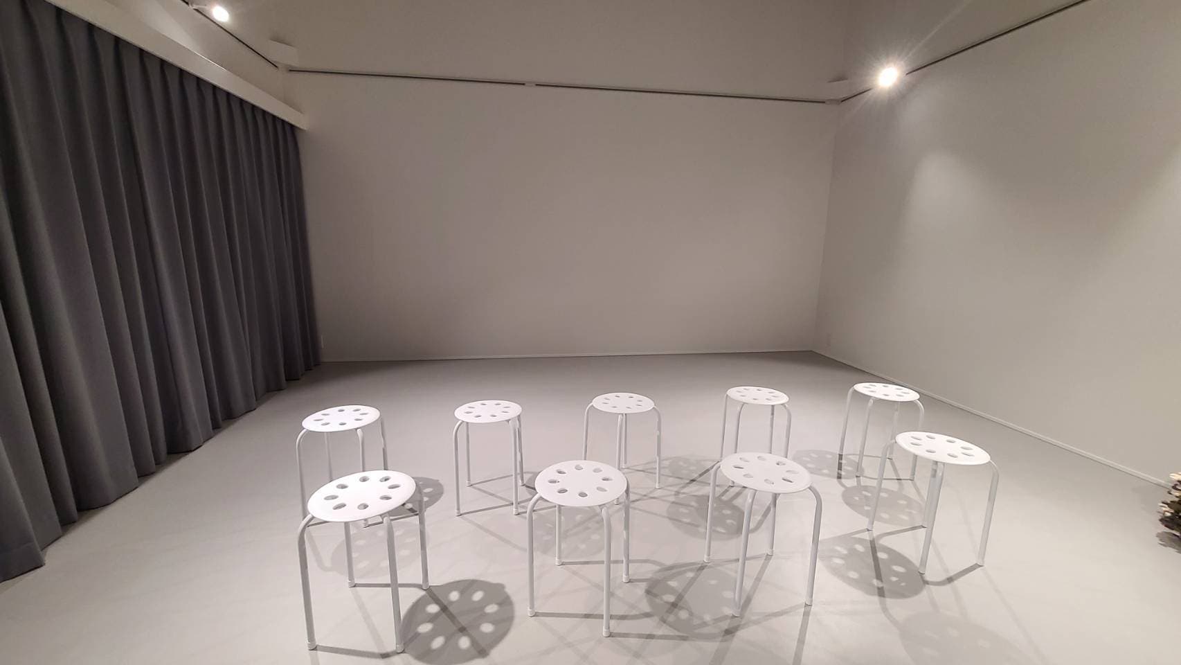 ＜目黒線西小山駅3分＞天井高のスタジオ。照明機材充実。撮影使用可。の写真7