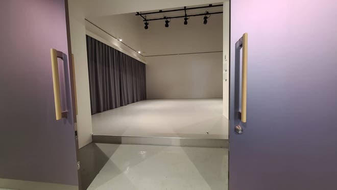 <目黒線西小山駅3分>天井高のスタジオ。照明機材充実。撮影使用可。の写真13