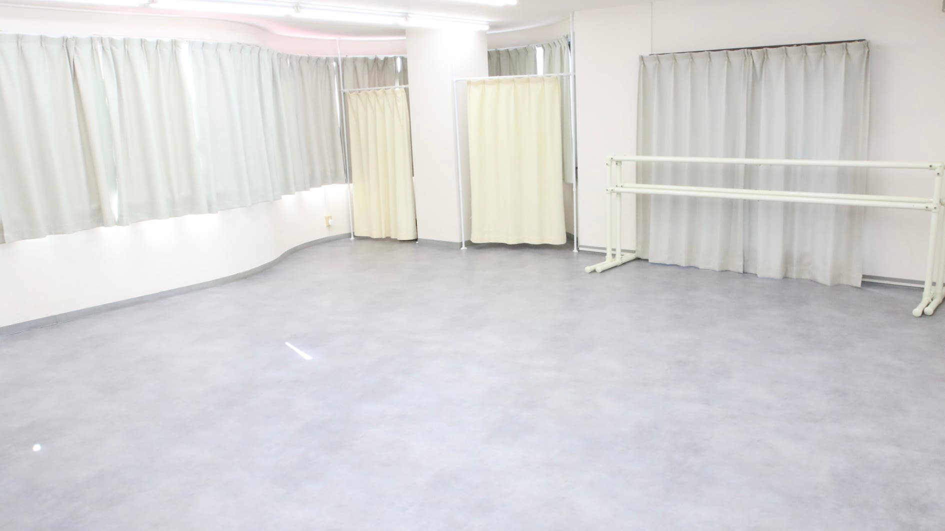 【春日野道駅5分】長時間割最大15％OFF✨地域最安値の広いスタジオでダンス、ヨガ、バレエができる⭐️バレエバーも設置⭐️の写真11