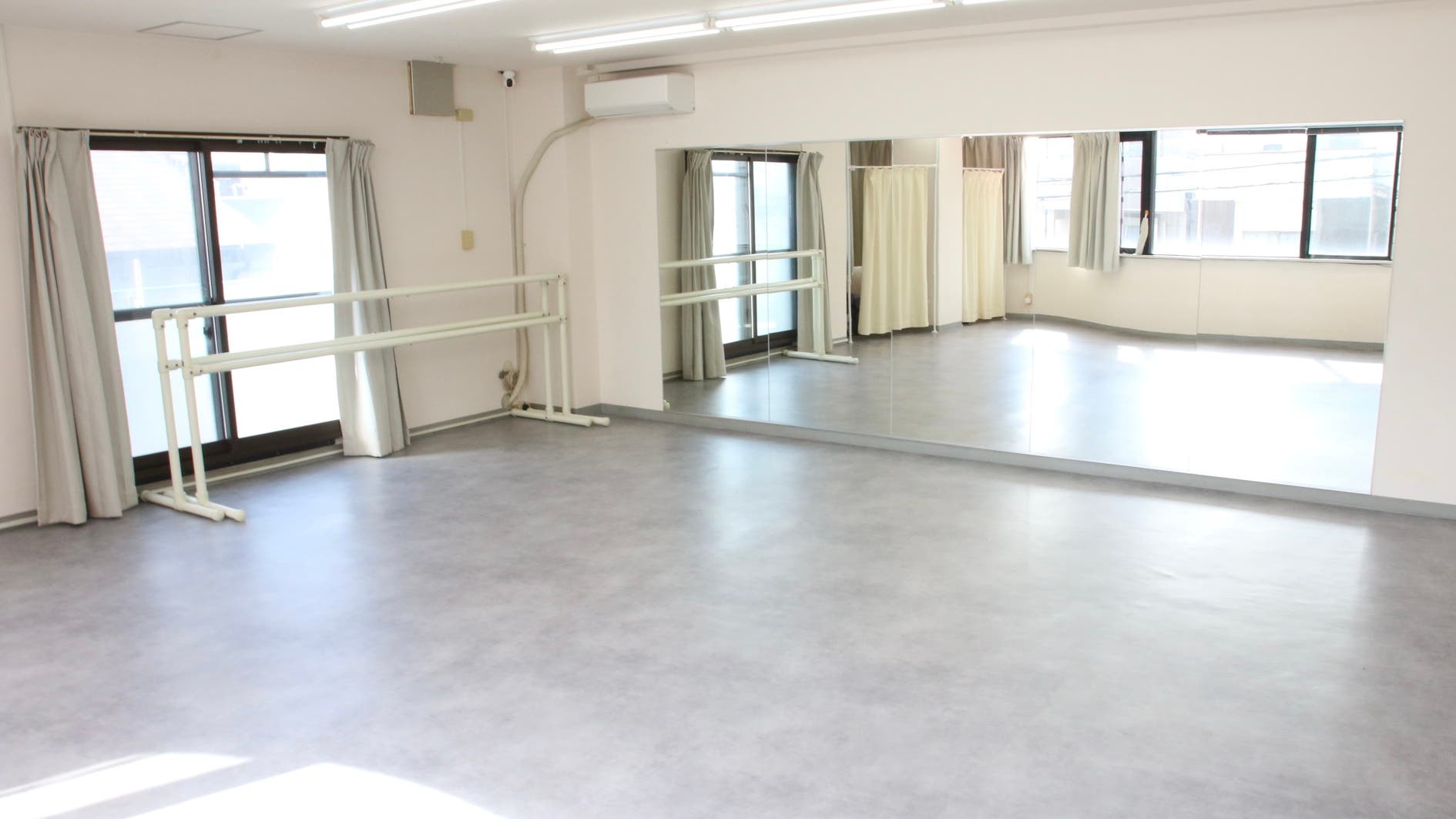 【春日野道駅5分】長時間割最大15％OFF✨地域最安値の広いスタジオでダンス、ヨガ、バレエができる⭐️バレエバーも設置⭐️の写真13