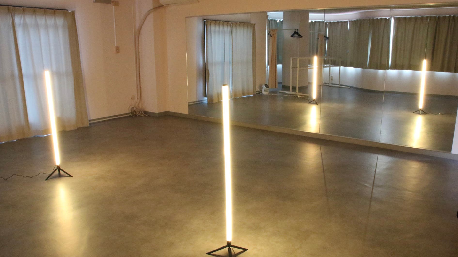 【春日野道駅5分】長時間割最大15％OFF✨地域最安値の広いスタジオでダンス、ヨガ、バレエができる⭐️バレエバーも設置⭐️の写真15