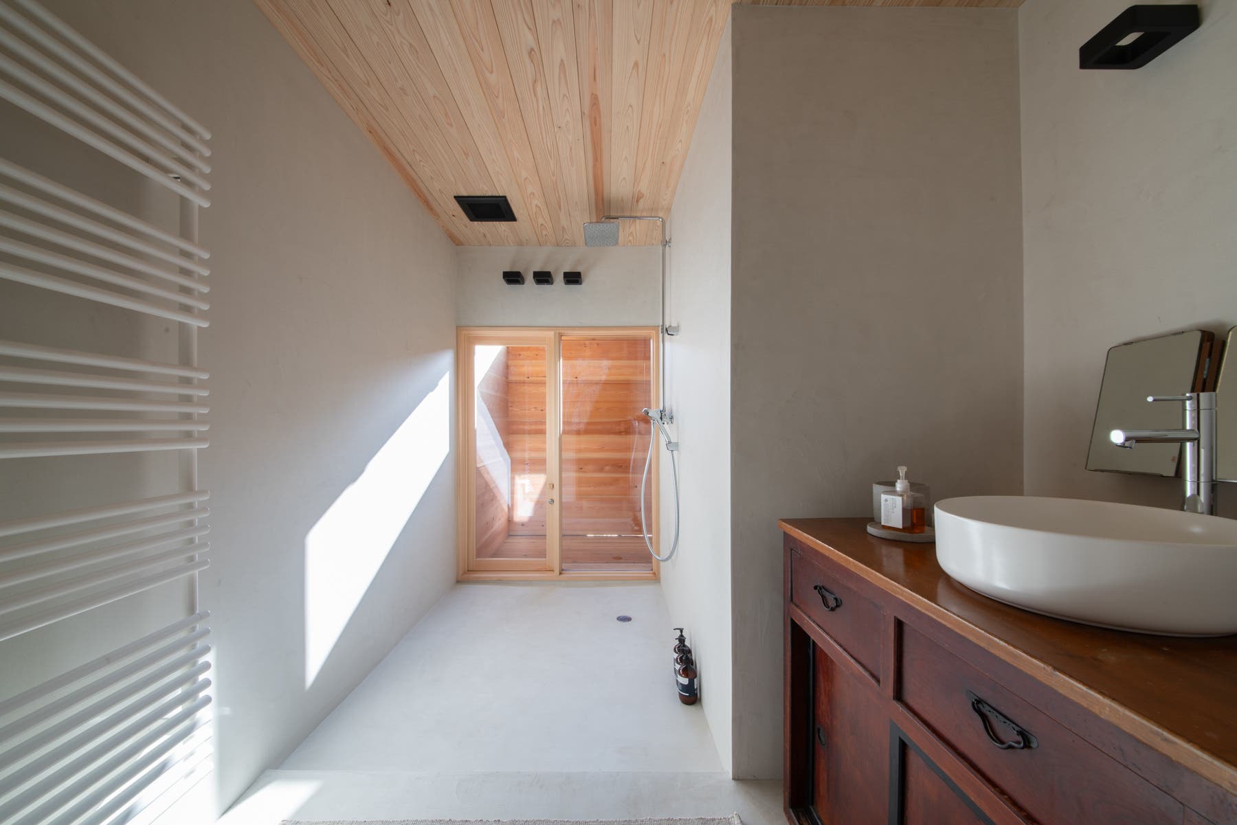 建築を感じる古民家、古民家宿コロクの写真8