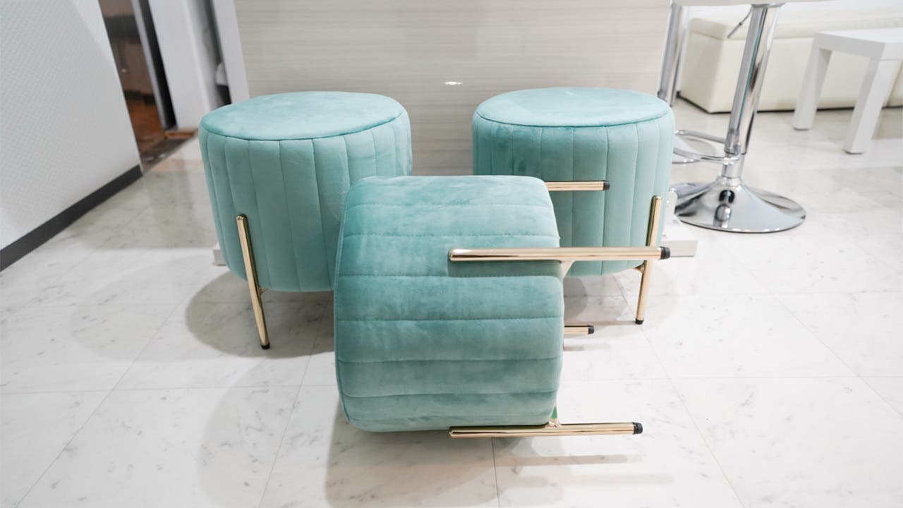 ⑩ラウンドスツール（5脚）の画像1