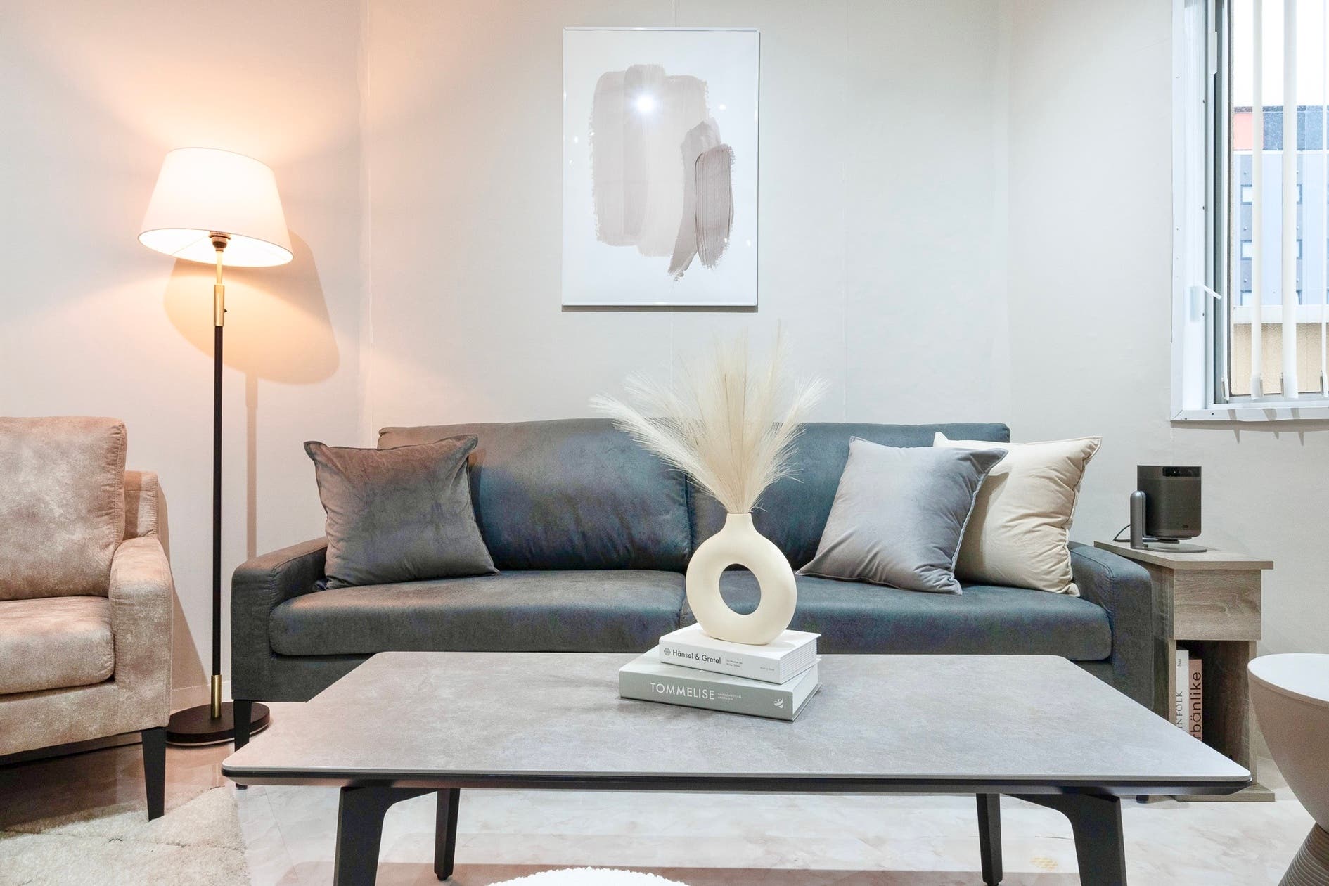 【ブライト名古屋】《名古屋駅3分🚃》最大20名🎉100㌅巨大スクリーン/🆗飲食🆗/懇親会/パーティ/💻ビジネスに最適💻の写真12