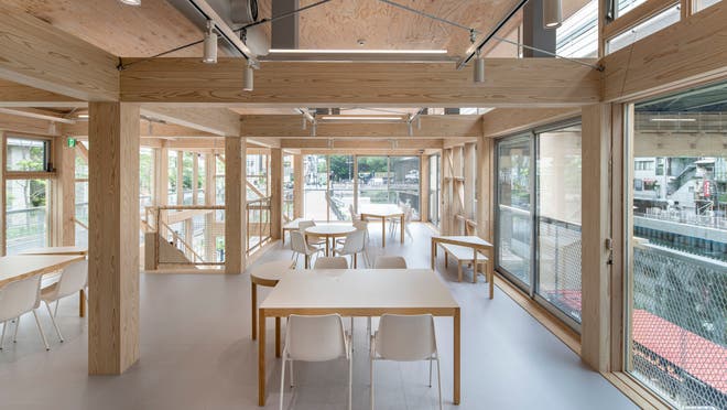 【堺筋本町駅】自然光で明るい開放的なスペース「ラボ」の写真1