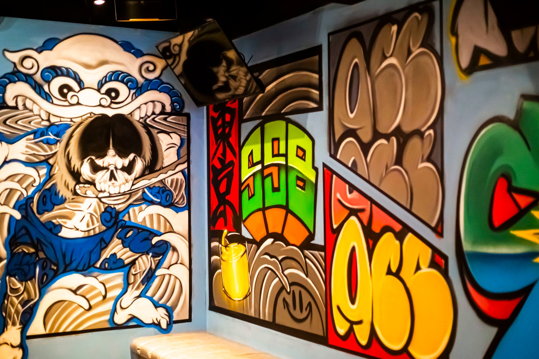 六本木交差点から徒歩1分の会員制BARの写真6