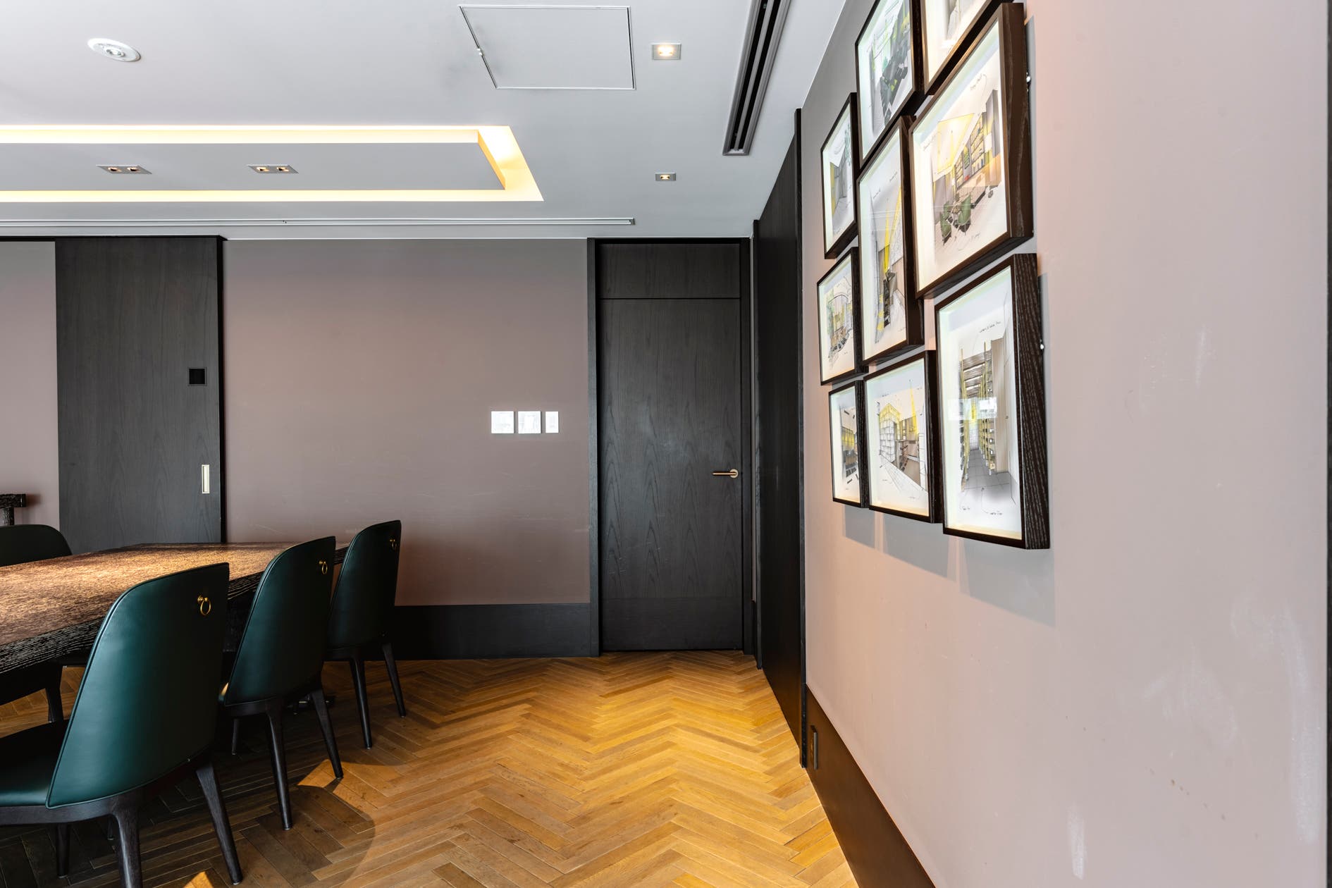 スペモ✨クリスマス🎄表参道駅4分🍷ラグジュアリーな空間🥂会議⌨️撮影🎥411_AoyamaWineBase/DININGの写真11