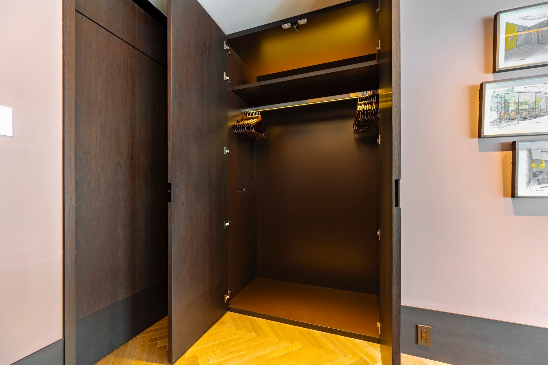 スペモ✨クリスマス🎄表参道駅4分🍷ラグジュアリーな空間🥂会議⌨️撮影🎥411_AoyamaWineBase/DININGの写真19