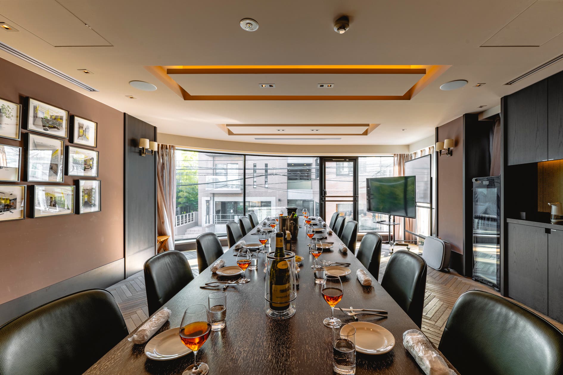 スペモ✨クリスマス🎄表参道駅4分🍷ラグジュアリーな空間🥂会議⌨️撮影🎥411_AoyamaWineBase/DININGの写真8