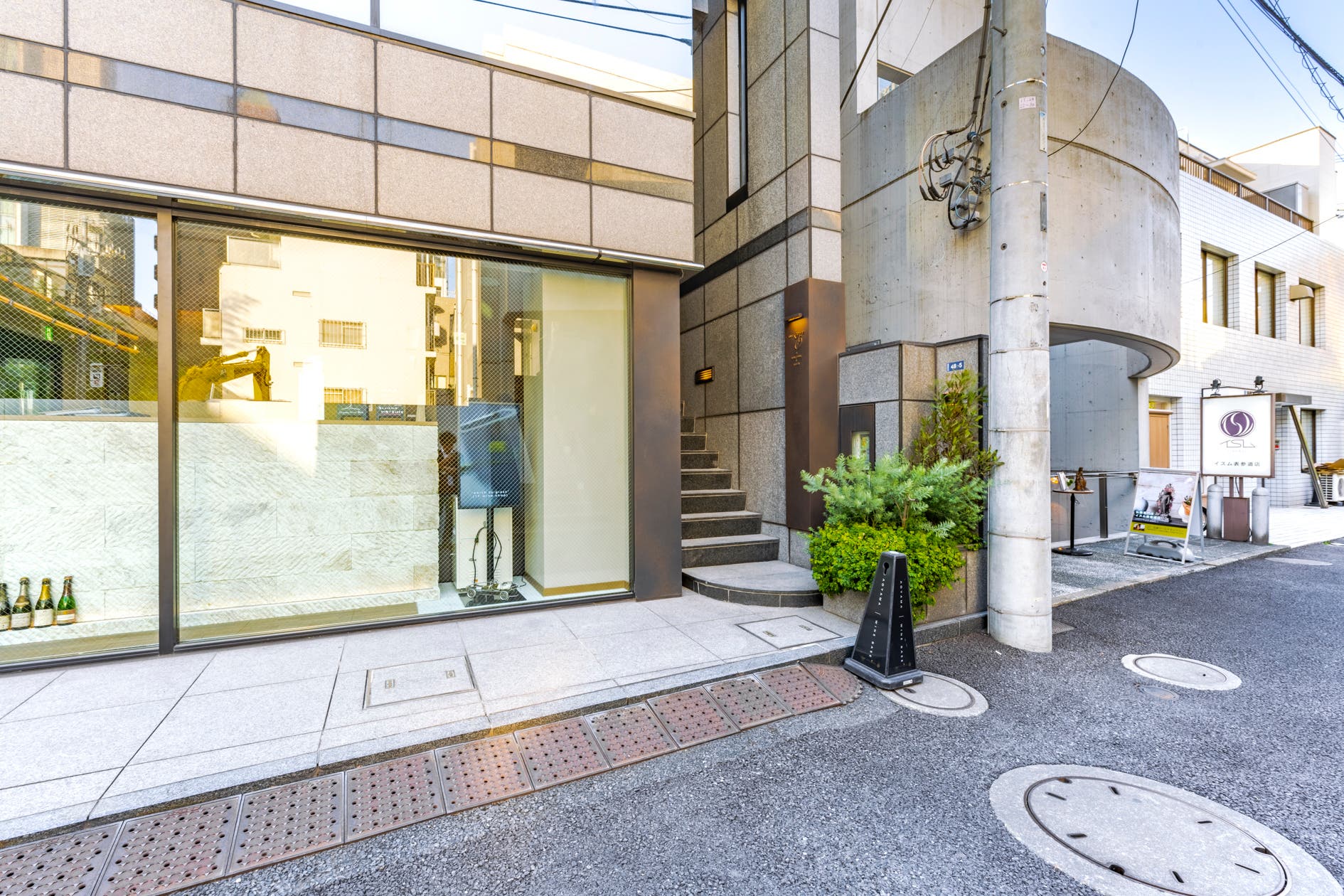 スペモ✨クリスマス🎄表参道駅4分🍷ラグジュアリーな空間🥂会議⌨️撮影🎥411_AoyamaWineBase/DININGの写真22