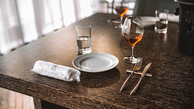 スペモ✨クリスマス🎄表参道駅4分🍷ラグジュアリーな空間🥂会議⌨️撮影🎥411_AoyamaWineBase/DININGの写真24