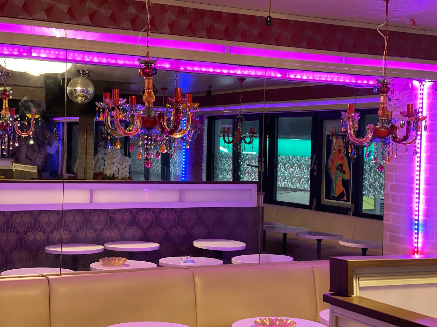 小岩駅から徒歩2分のカラオケ付きゴージャスなイベントスペースの写真5