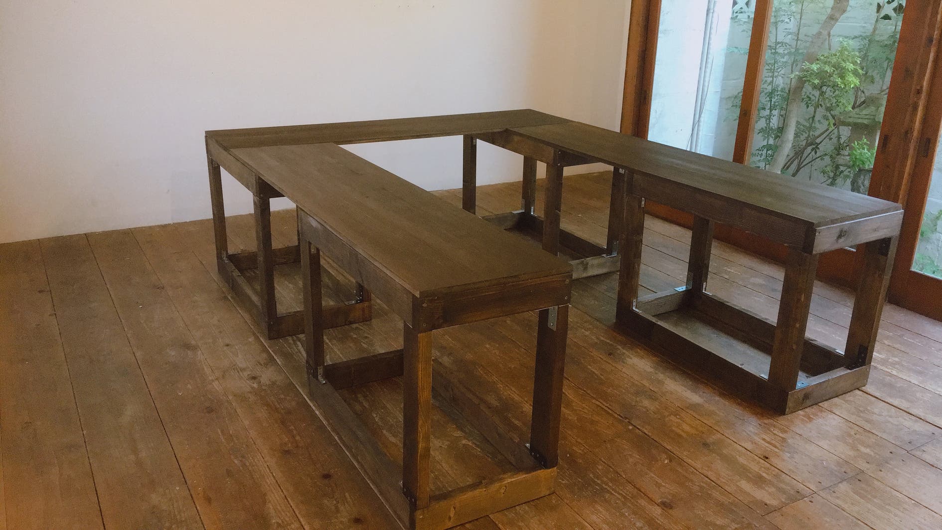 展示台を1セット追加するの画像1