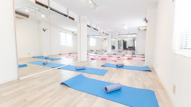 オープニングセール開催中!高田馬場駅徒歩5分、60平米、鏡2面、高さ2m、幅10m以上のスタジオで快適な環境で表現を楽しもう。の写真22