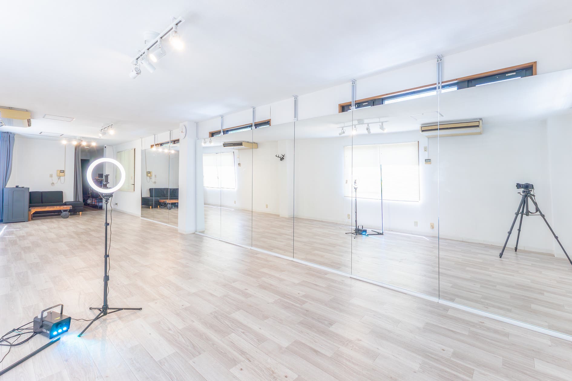オープニングセール開催中！高田馬場駅徒歩5分、60平米、鏡2面、高さ2ｍ、幅10m以上のスタジオで快適な環境で表現を楽しもう。の写真24