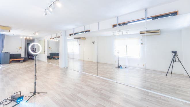 オープニングセール開催中!高田馬場駅徒歩5分、60平米、鏡2面、高さ2m、幅10m以上のスタジオで快適な環境で表現を楽しもう。の写真24