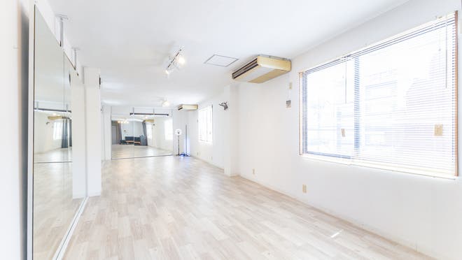 オープニングセール開催中!高田馬場駅徒歩5分、60平米、鏡2面、高さ2m、幅10m以上のスタジオで快適な環境で表現を楽しもう。の写真26