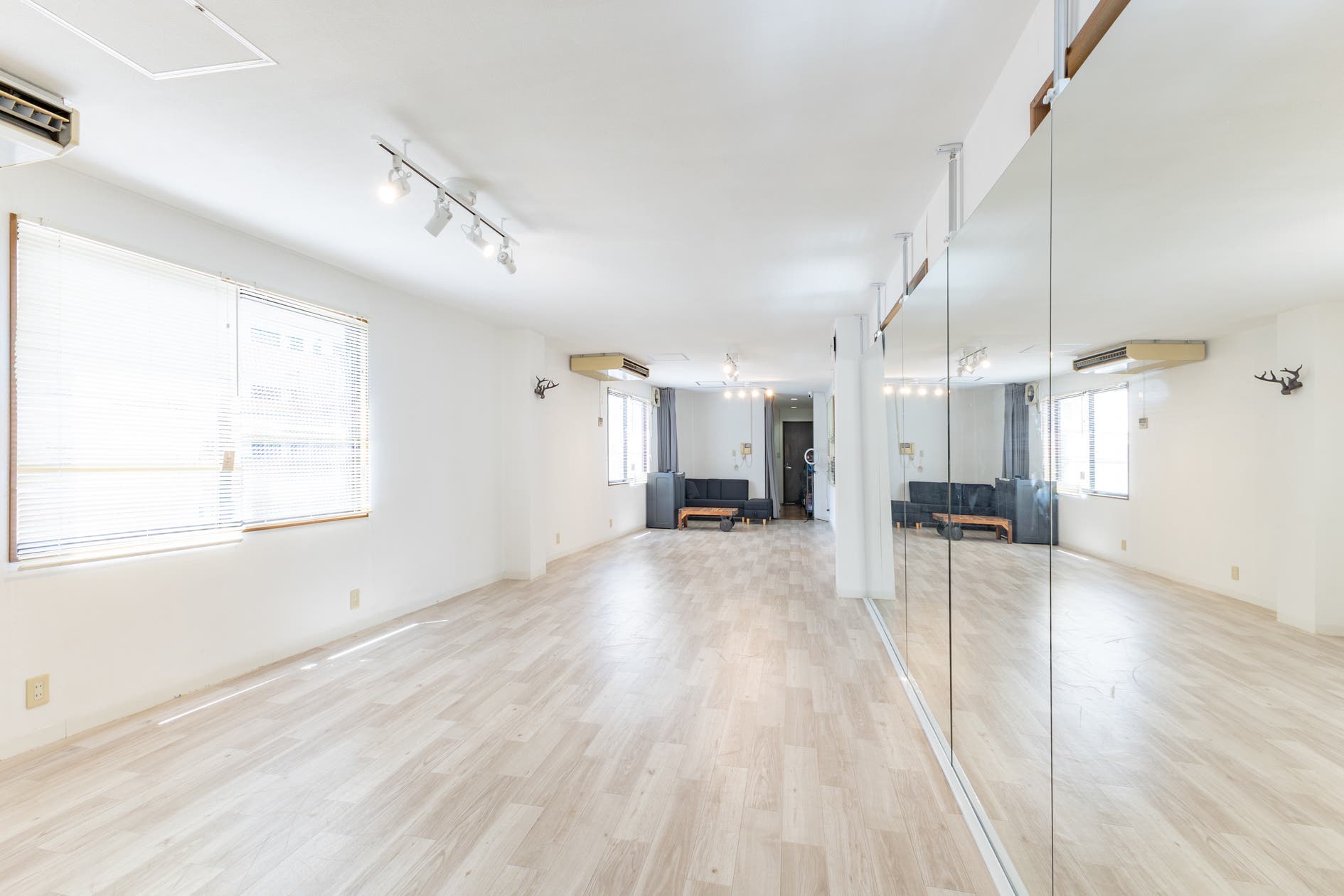 オープニングセール開催中！高田馬場駅徒歩5分、60平米、鏡2面、高さ2ｍ、幅10m以上のスタジオで快適な環境で表現を楽しもう。の写真28