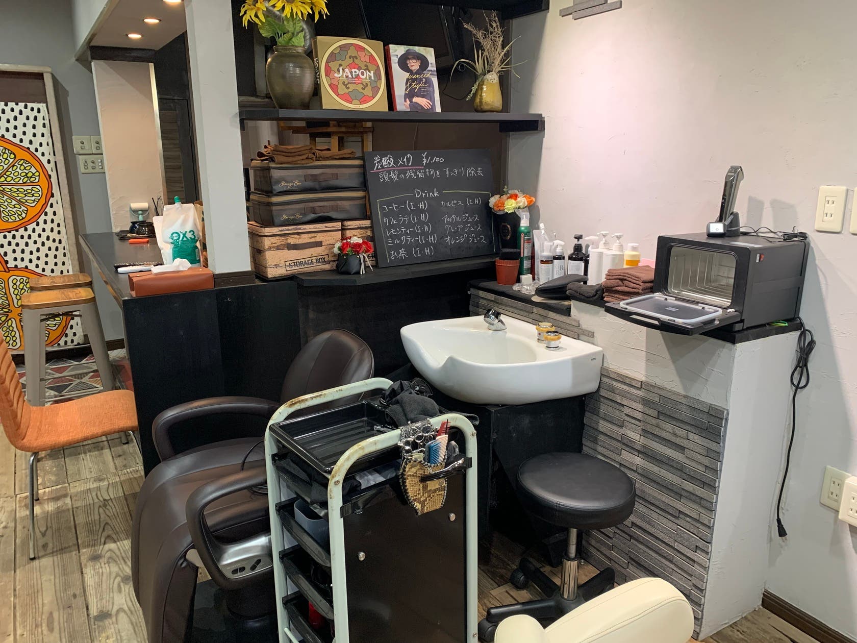 駅近2路線徒歩5分圏内、アットホームな美容室設備付き、マッサージベッド、カフェカウンター付きレンタルサロン‼︎の写真8