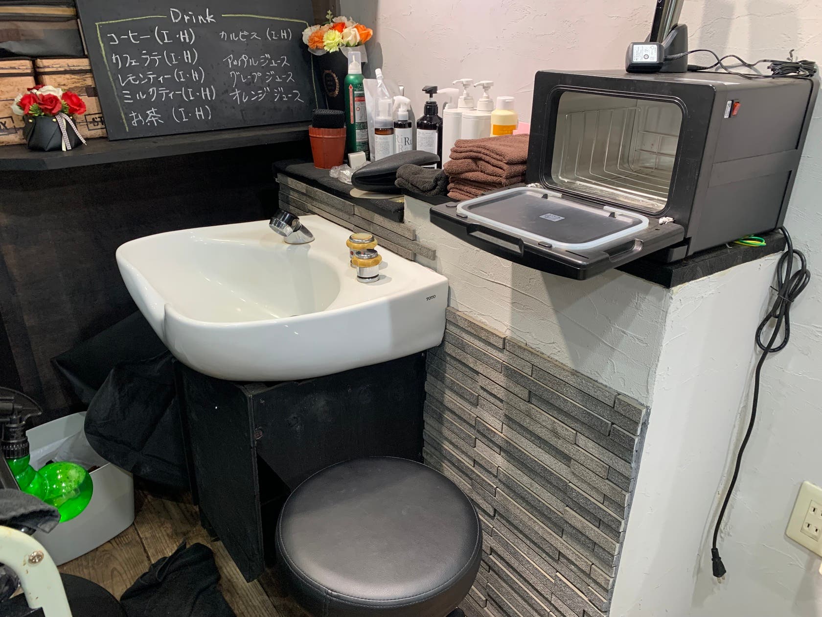 駅近2路線徒歩5分圏内、アットホームな美容室設備付き、マッサージベッド、カフェカウンター付きレンタルサロン‼︎の写真14