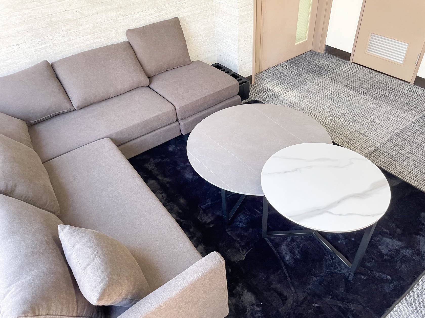 浜松町駅徒歩4分｜最大31名｜セミナー、懇親会、ゲーム、推し活、撮影、休憩室の利用に最適！ワンコイン会議室 大門・浜松町の写真19