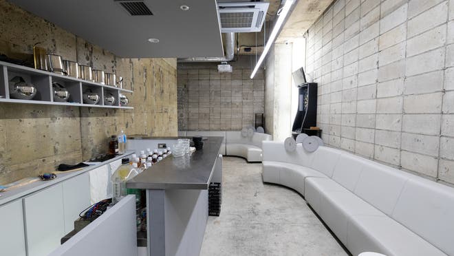 🌟格安利用キャンペーン実施中🌟【西武新宿駅徒歩6分】コンクリート造りの空間:撮影にぴったり🌟の写真2