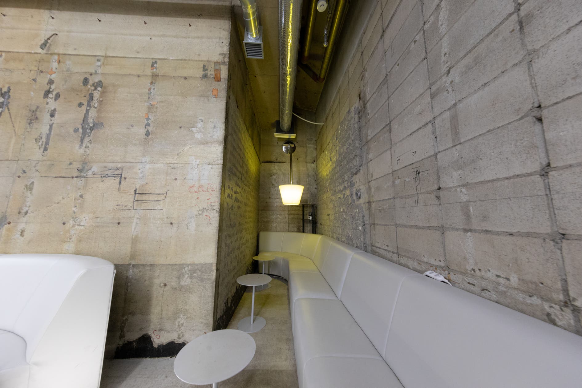 🌟格安利用キャンペーン実施中🌟【西武新宿駅徒歩6分】コンクリート造りの空間:撮影にぴったり🌟の写真5