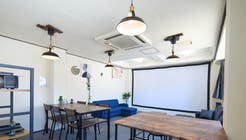 【20名収容】平塚駅西口徒歩5分! 特大スクリーン有!贅沢な空間で特別な一日を:湘南エリアのレンタルスペース!の写真3