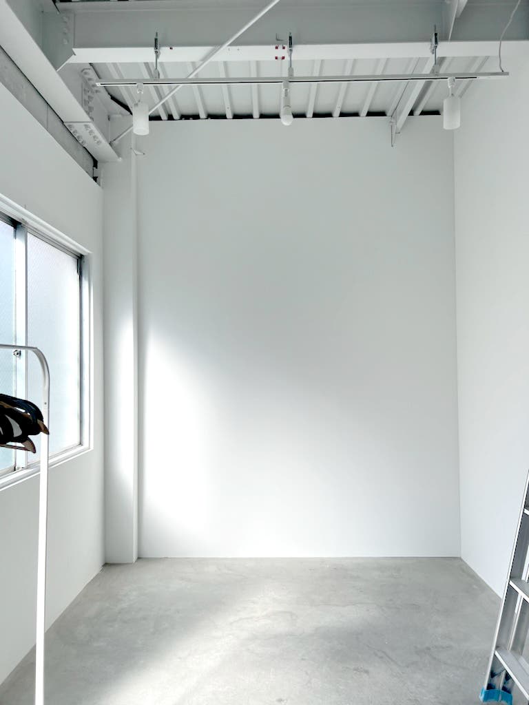 2025年7月更新 屋上&白壁2フロア モルタル床のシンプルな空間！無料撮影機材も充実!!  屋上(白壁)も使えます。の写真4