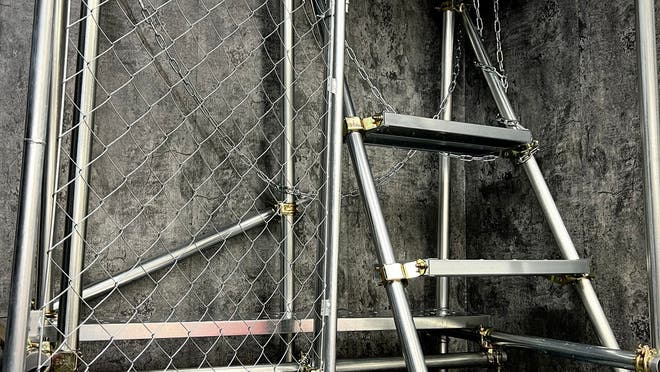 教室・廃墟・姫かわ・カラーバック・白背景・アイドルステージ "撮りたいシチュエーション、全部撮れる!!"の写真4