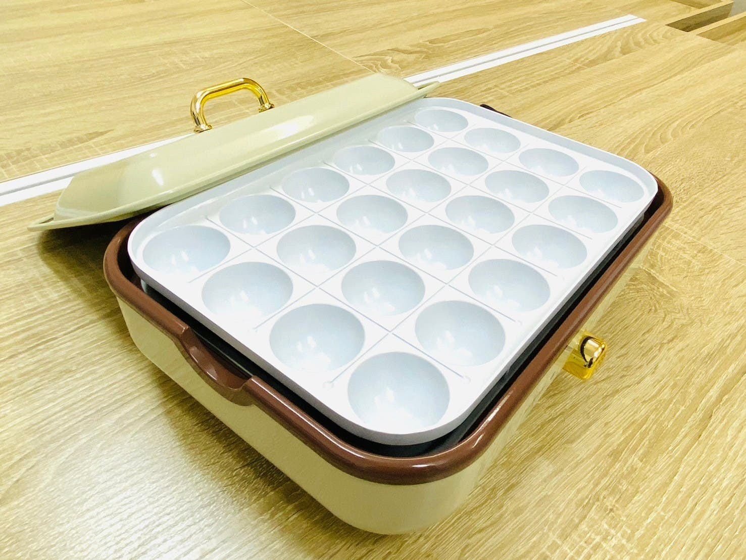 ④多機能ホットプレート：プレート2種（平面・たこ焼き）の画像1