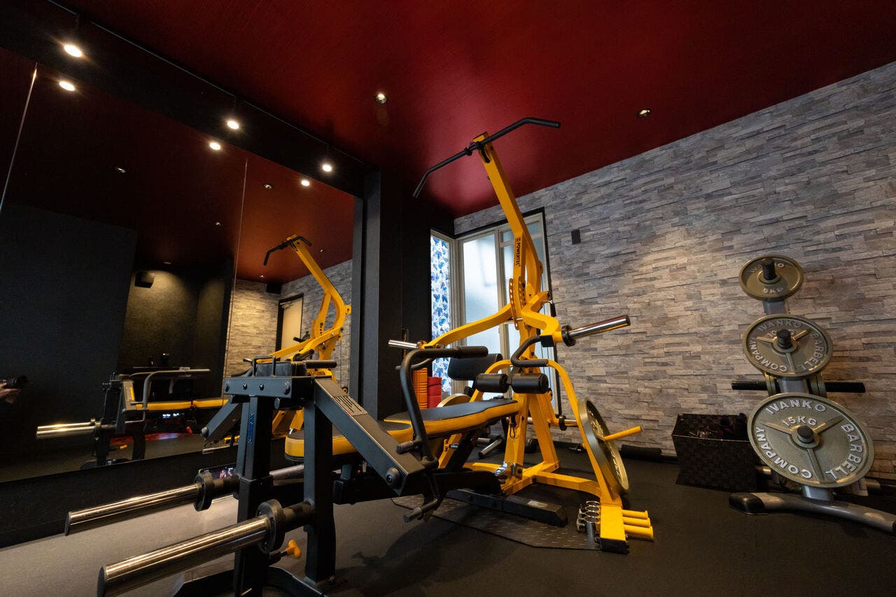 レンタル開始！宝塚南口5分圏内のトレーニングゾーンで集中して鍛えよう！の写真1