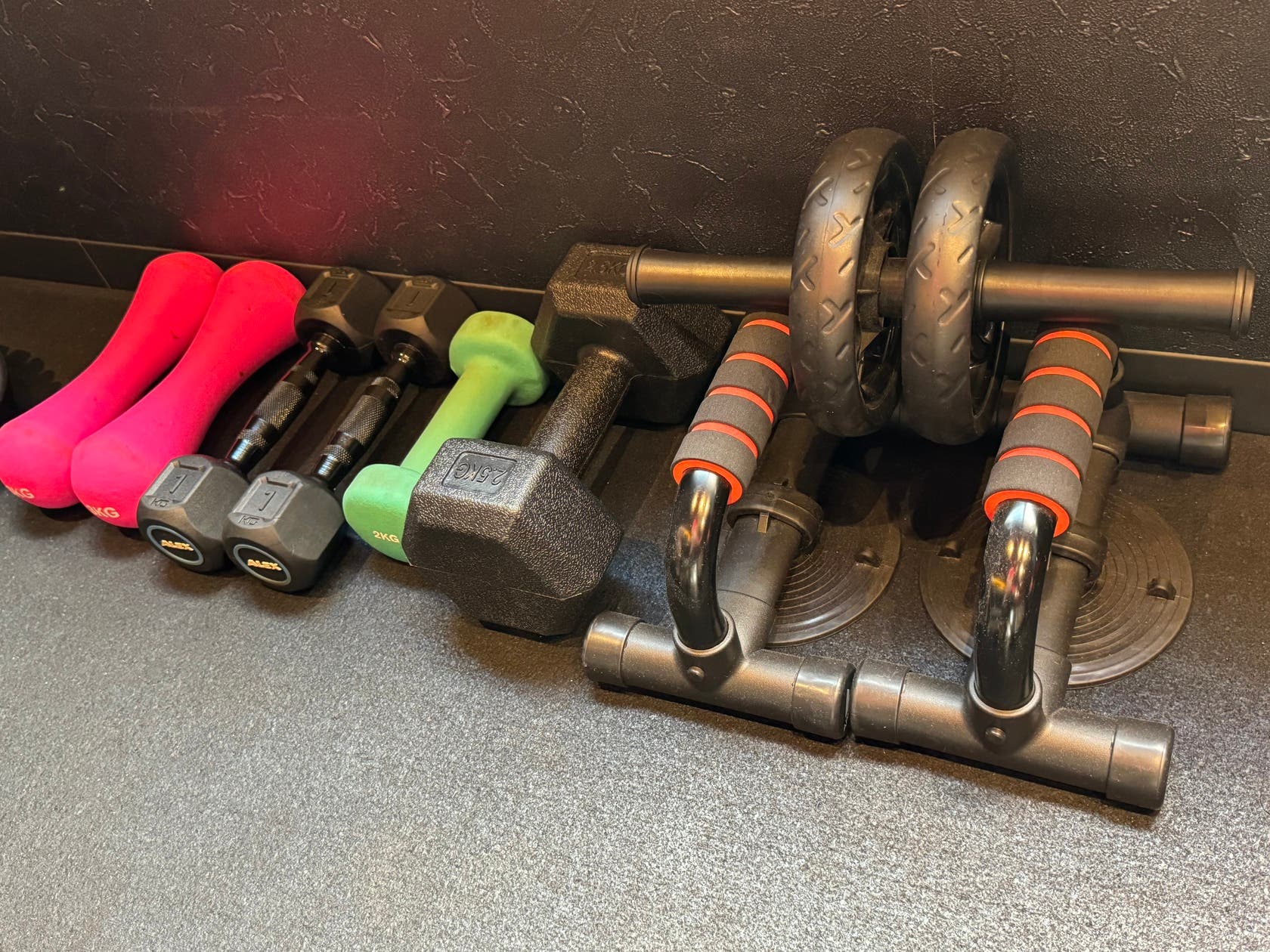 レンタル開始！宝塚南口5分圏内のトレーニングゾーンで集中して鍛えよう！の写真4