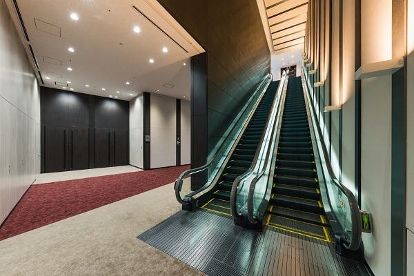 【ベルサール六本木】B1 HALL 全体の写真2