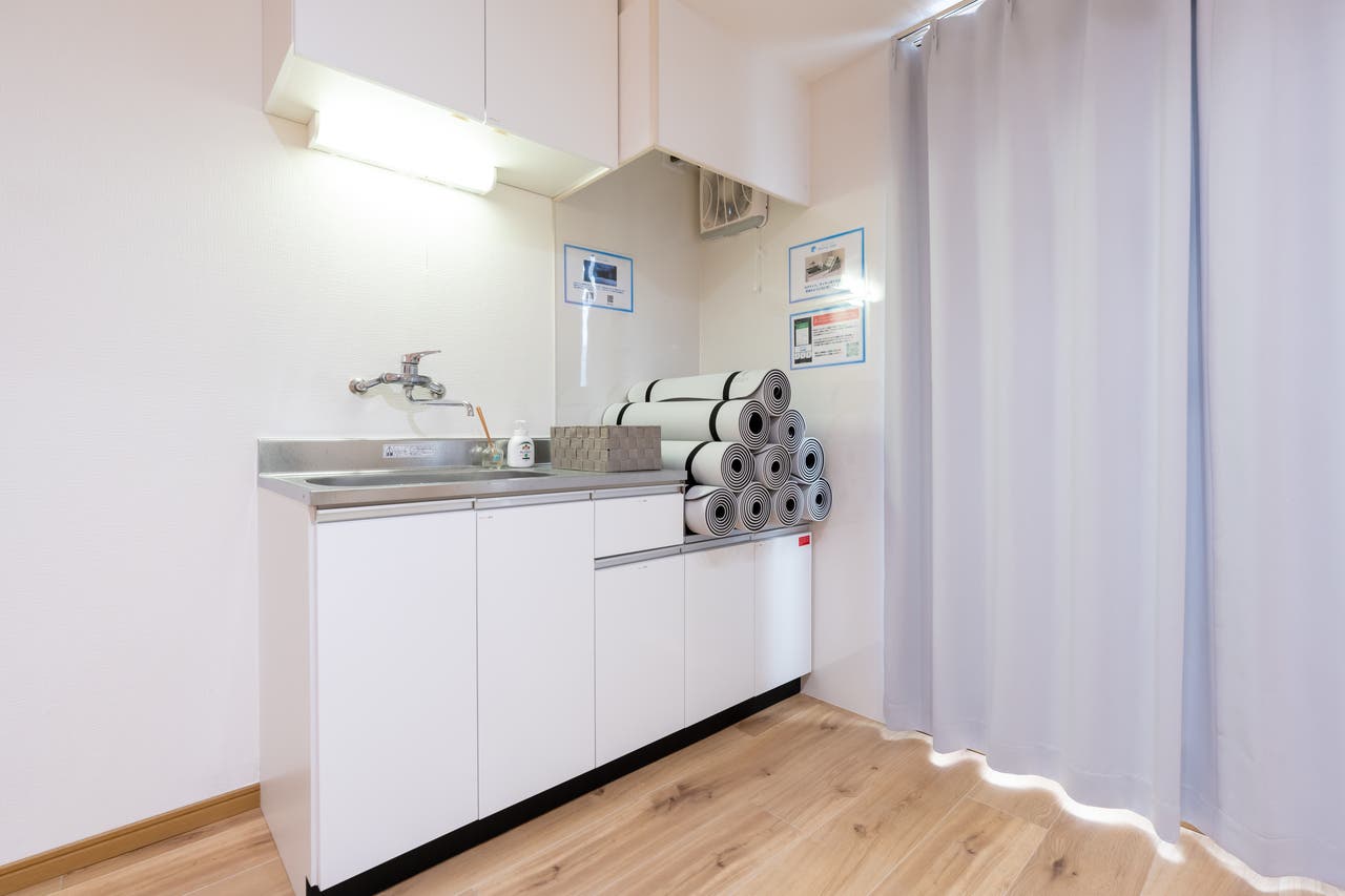 広々52㎡✨16~17人踊れるフルリフォーム済み超綺麗なスタジオ💃ヨガマット完備でレッスンにも最適✨の写真9