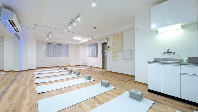 広々52㎡✨16~17人踊れるフルリフォーム済み超綺麗なスタジオ💃ヨガマット完備でレッスンにも最適✨の写真12